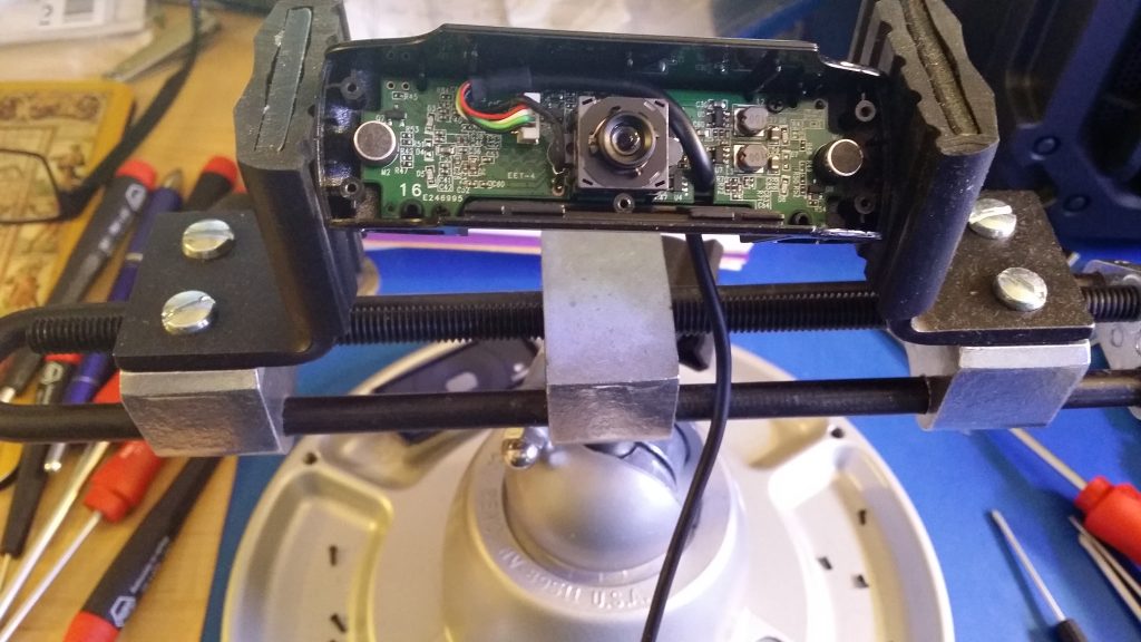 Modifying Logitech C920 for PCB inspection and soldering - techtravels.org