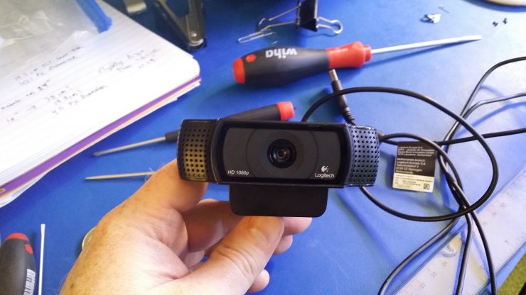 Modifying Logitech C920 for PCB inspection and soldering - techtravels.org
